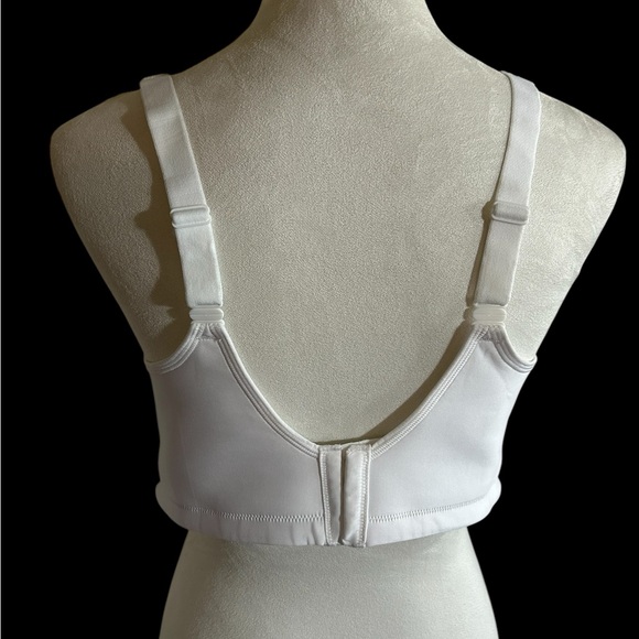 Vanity Fair | Intimates & Sleepwear | Vanity Fair White Womens Intimate ...